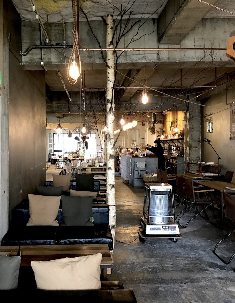 札幌桑園地区にあるカフェ Off-grid Cafe “Physical”（フィジカル）はビーガンメニューが美味しいオシャレなお店